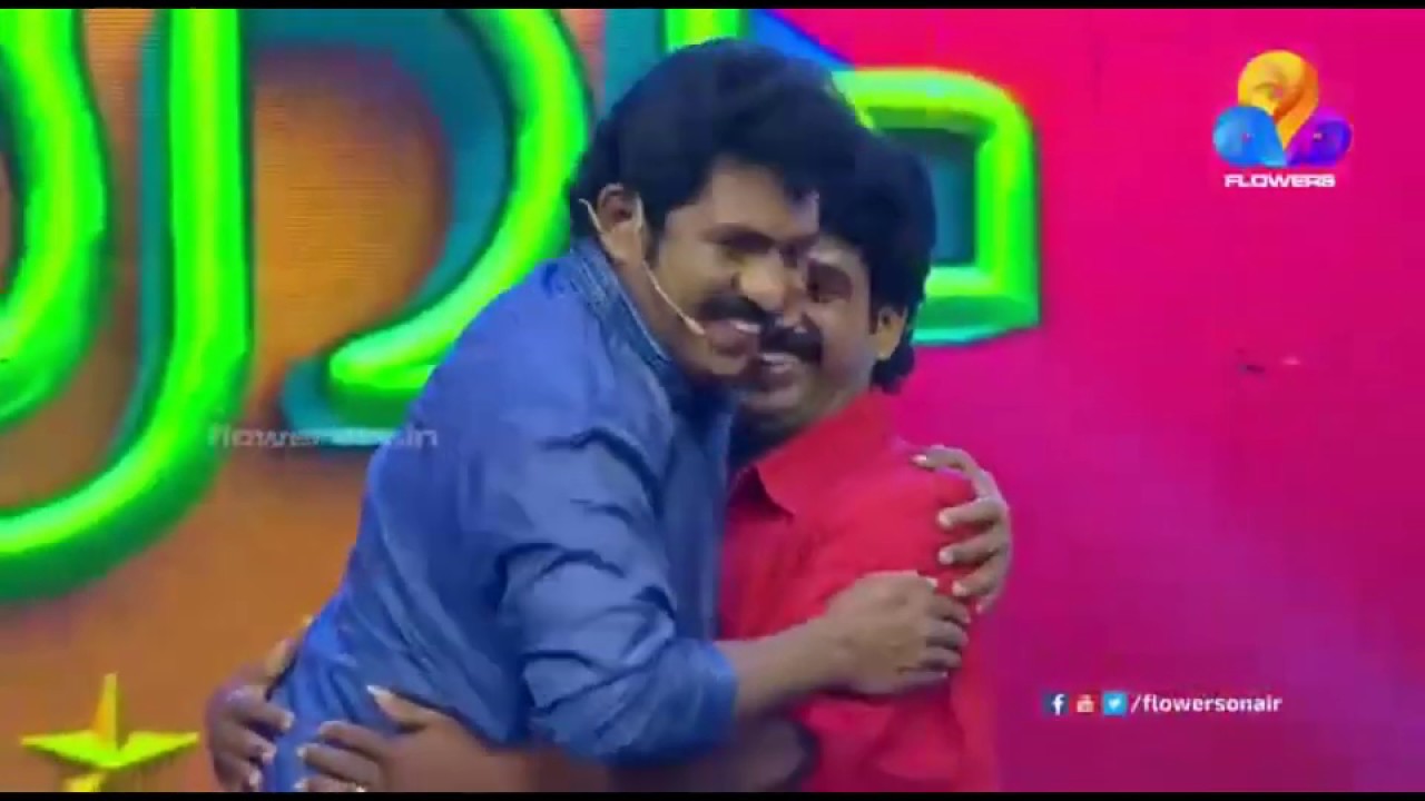 കൊച്ചിൻ മാക്സ് ഒരു അത്ഭുതം - (The Real Musical Comedy Mega Show!) - YouTube