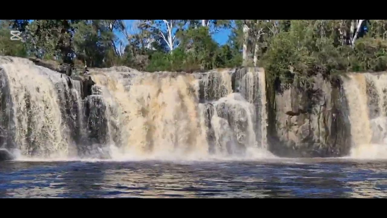 Tooloom Falls in full flow! - YouTube