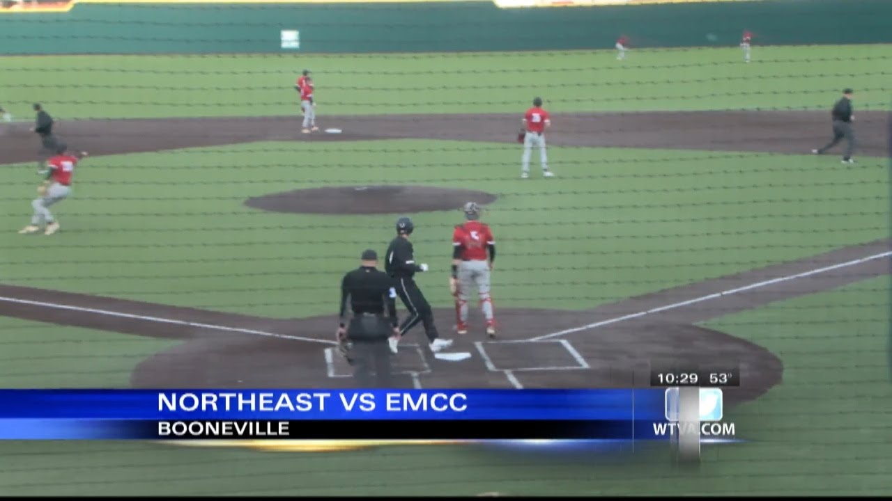 NEMCC baseball splits doubleheader with EMCC - YouTube