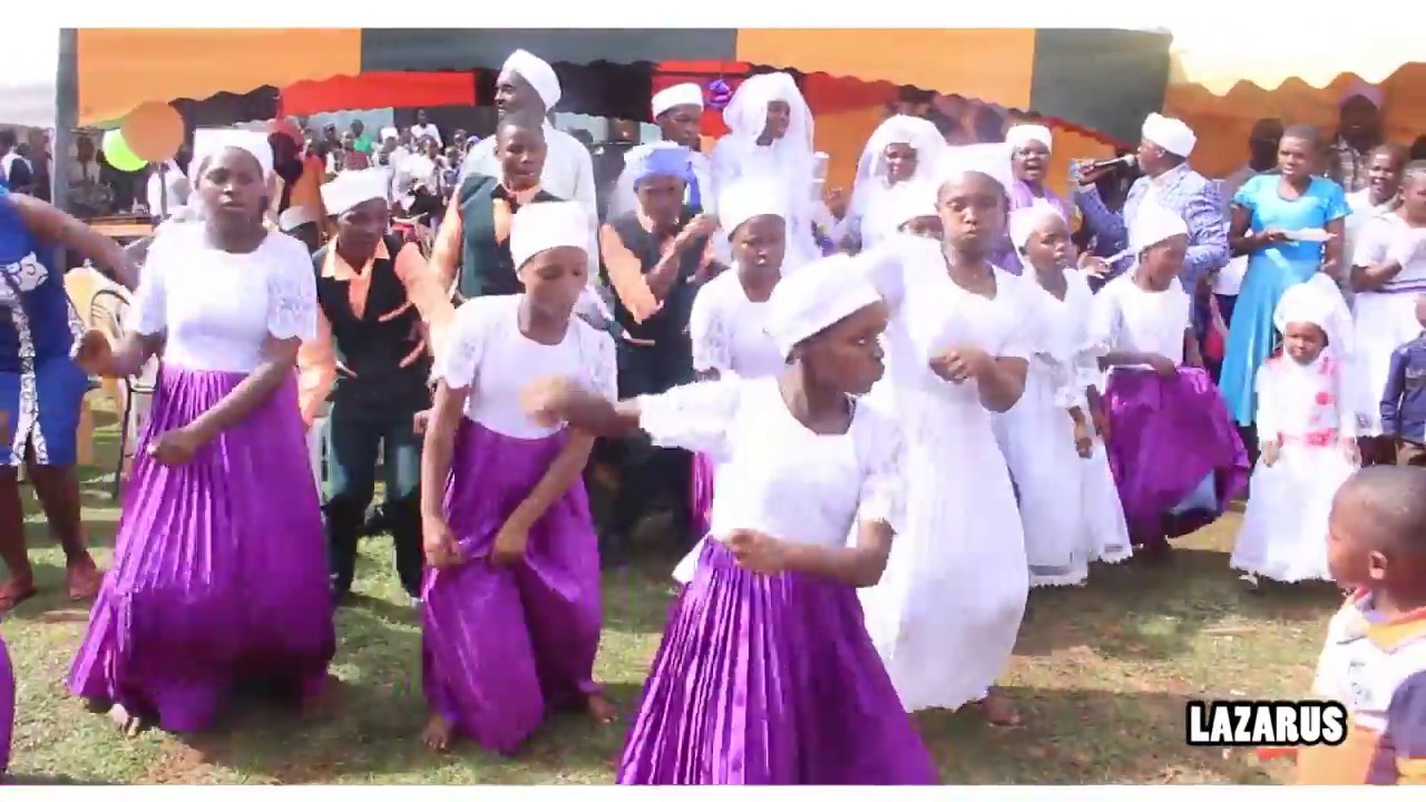 AKURINO DANCING LIKE DAVID - YouTube