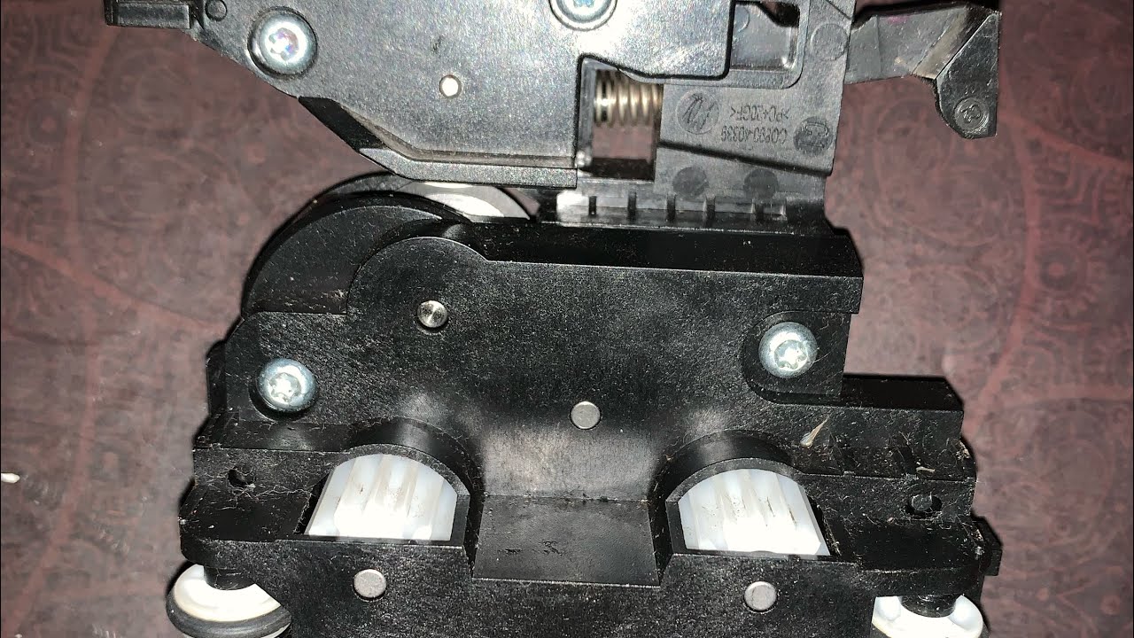 HP Designjet T830 Cutter Change - YouTube