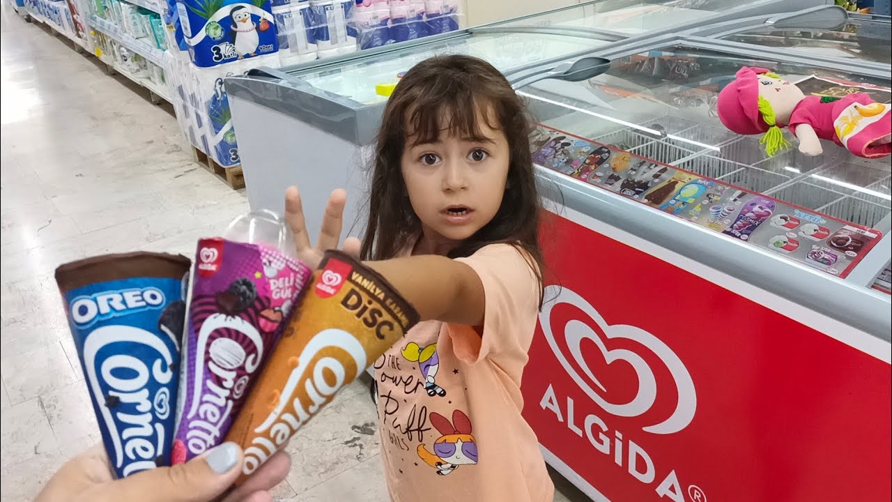 용암 탈출놀이 서은이의 방탈출하기 과 일 쿠션 파란천 놀이Making Pringles with elsa and Hulk ...