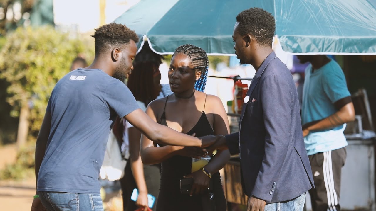 Fighting over a Pretty Campus Lady - YouTube