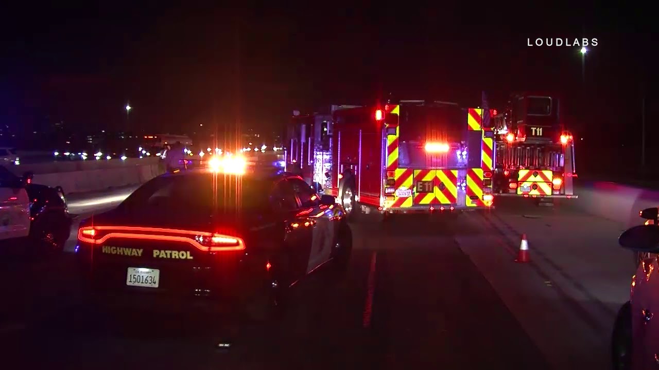 Car Crash on Freeway Hits Sand Barrels / Burbank 8.17.19 - YouTube