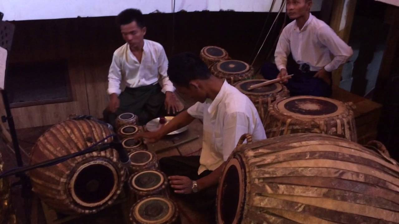 Hsaing Waing at the national theater - YouTube