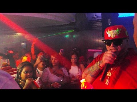Alexio La Bruja - En Vivo - Club illusions - Waterbury Ct - Tumba La Casa Live - TIRAERA PA??