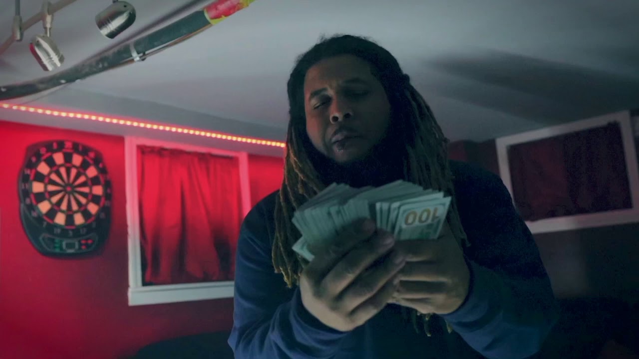 2Gz ft. ABG Checo FrFr (Official Video) - YouTube