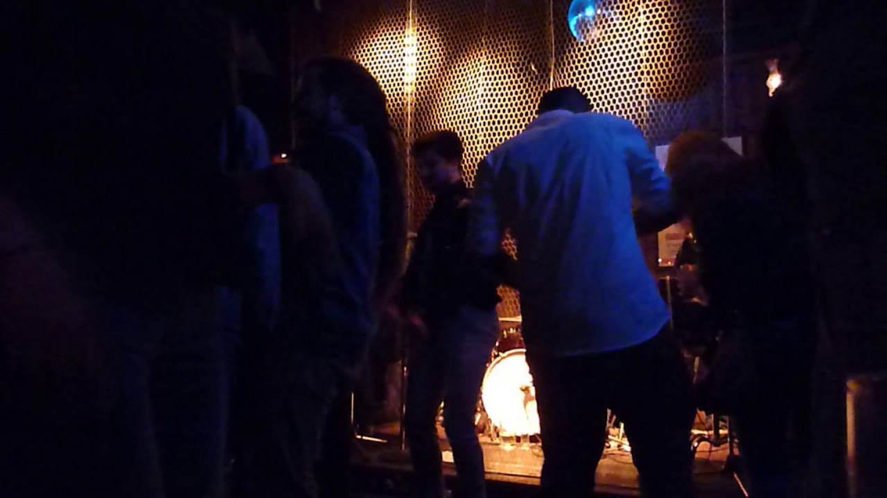 keep on loving me baby / The Blue Devils @ Alabama Song Bar Perth - YouTube