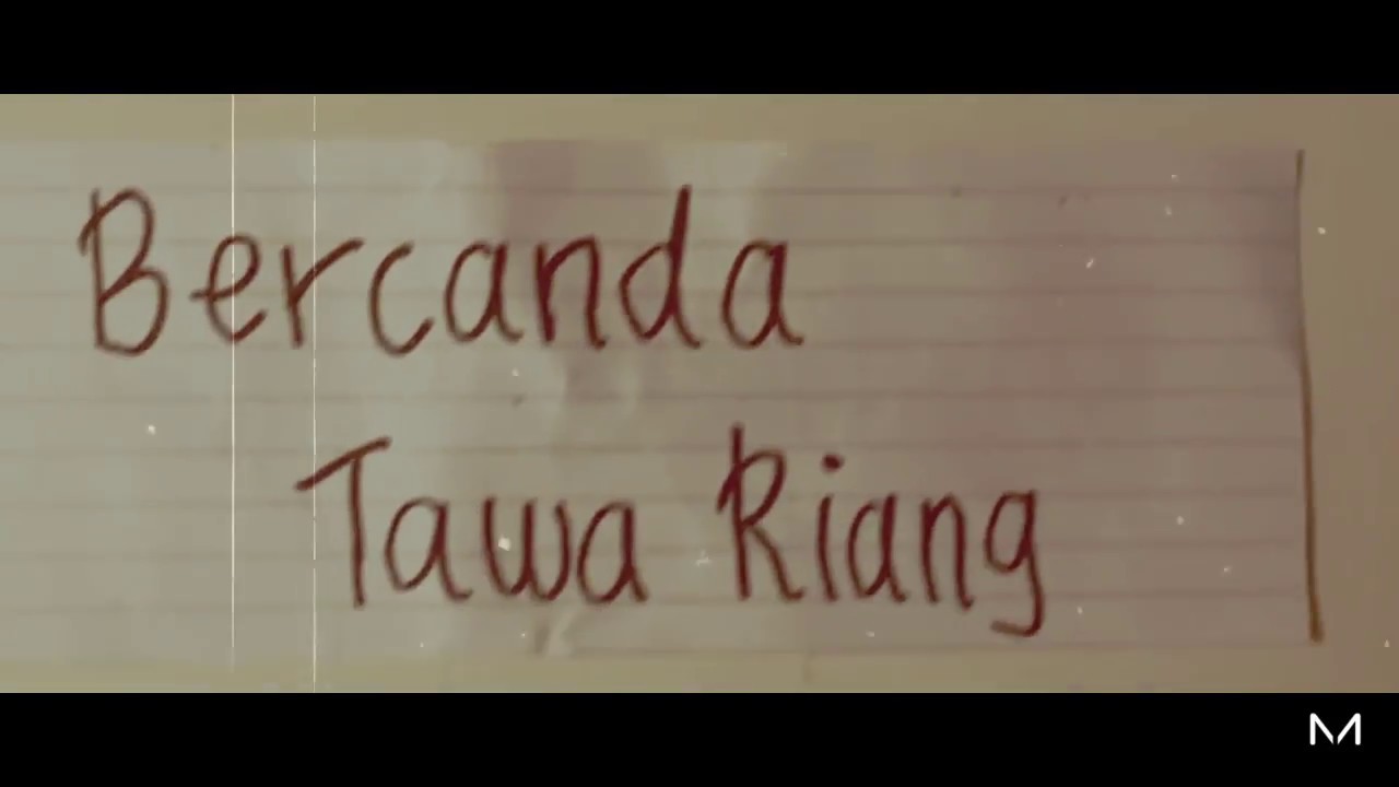 Bercanda | Mad & Rissa (Lirik Video) - YouTube