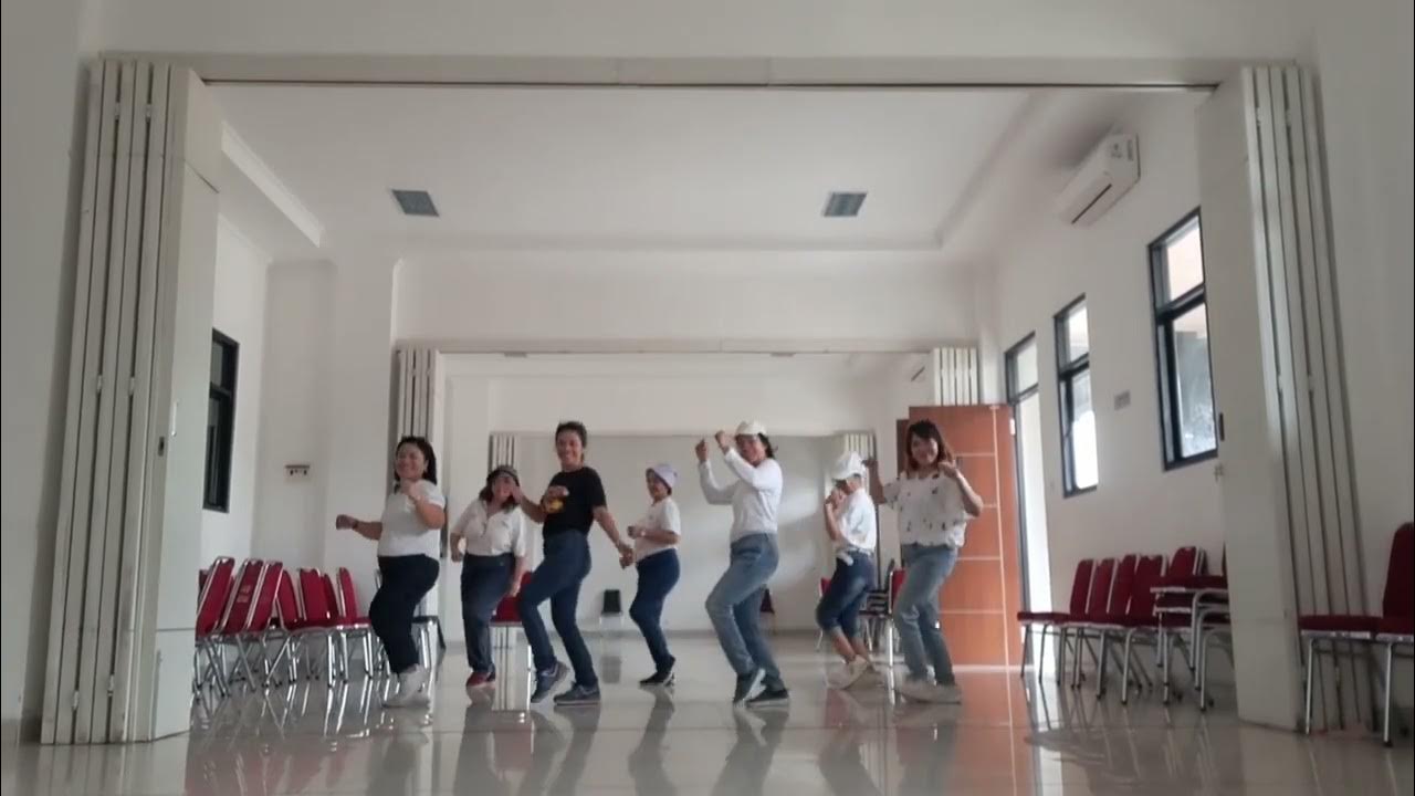 Let Me Be There - Line Dance - YouTube