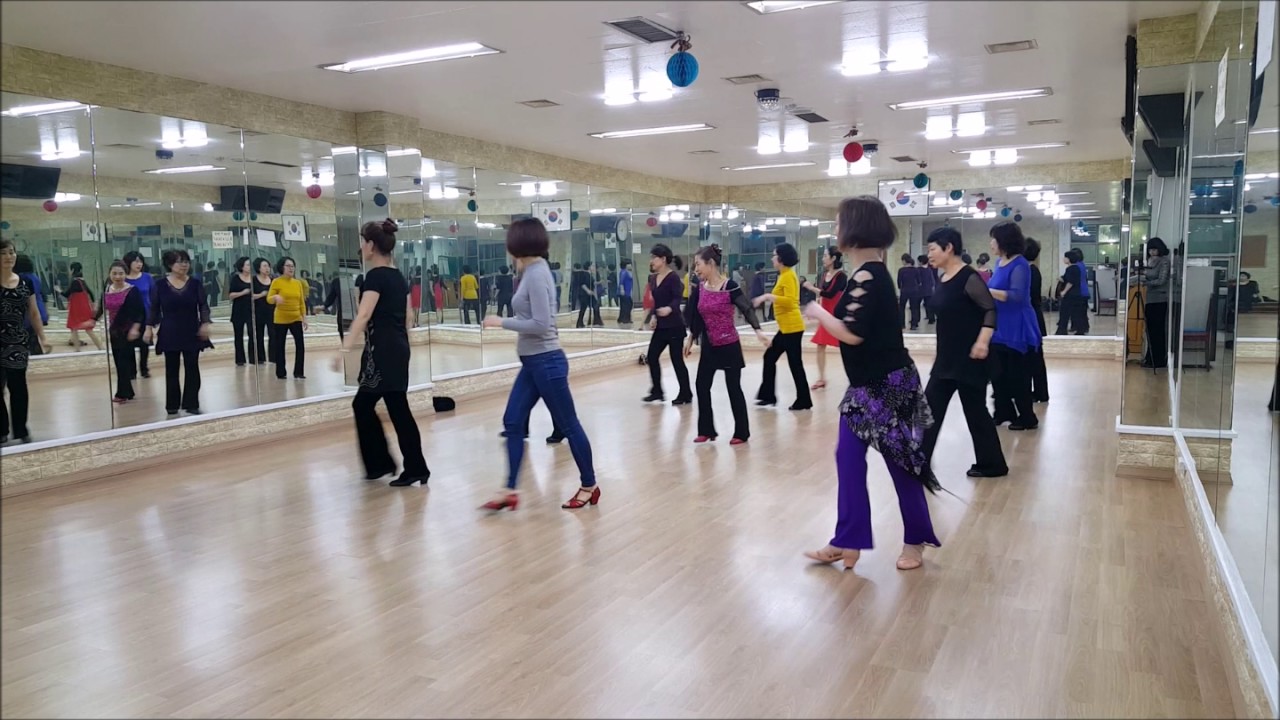 EZ Tango With Me Darling Line Dance - YouTube