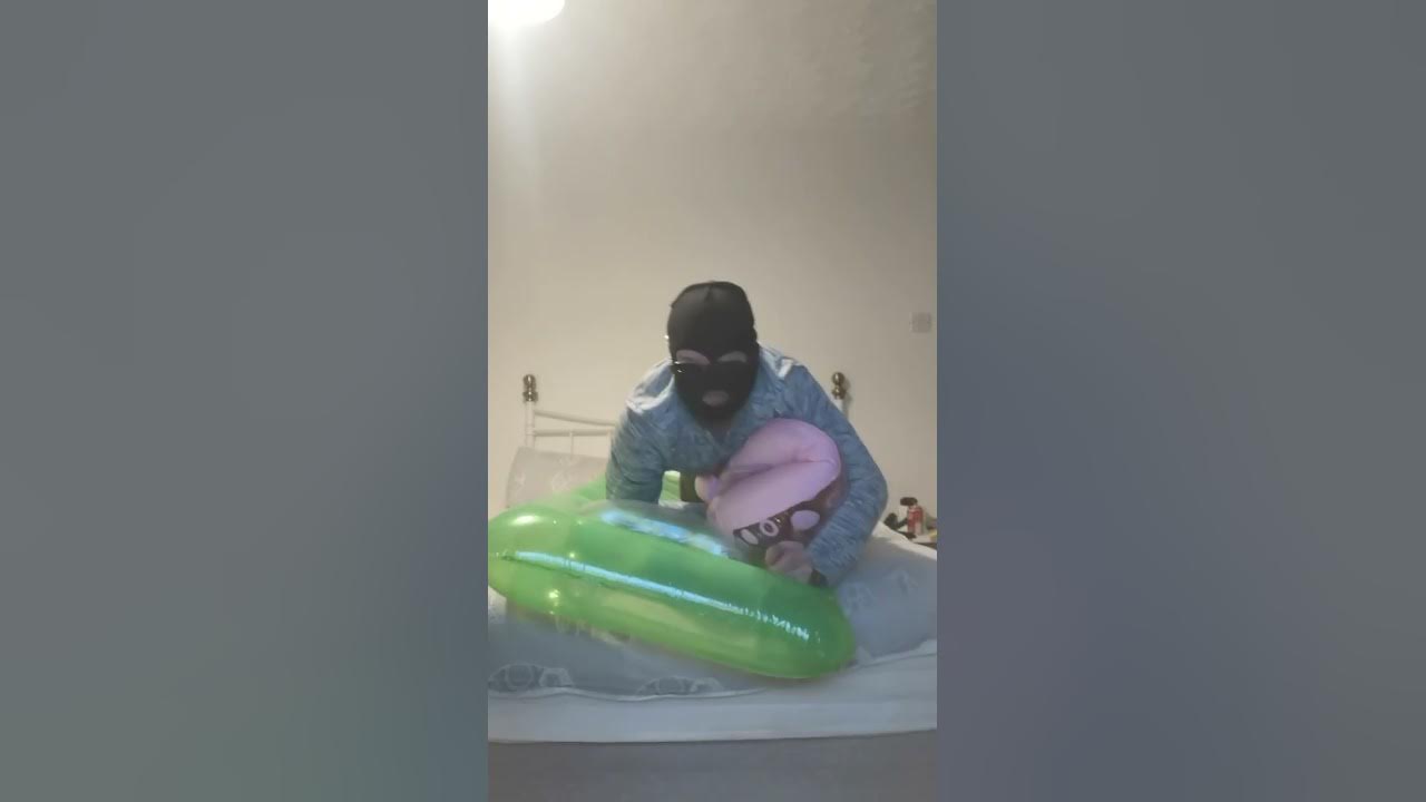 retro intex rubber ring mouth inflate and ride deflate #poolparty #poolfloat #inflatable # ...