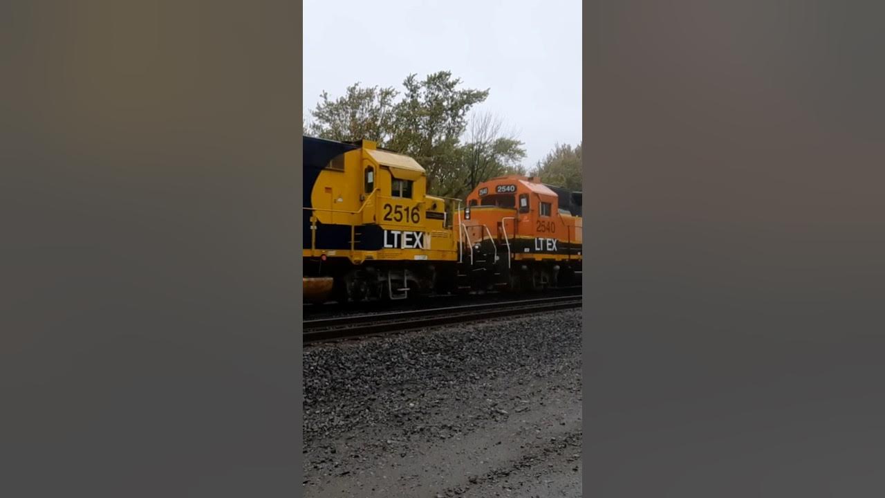 CSX I165 with 4 LTEX units in Blasdell NY - YouTube
