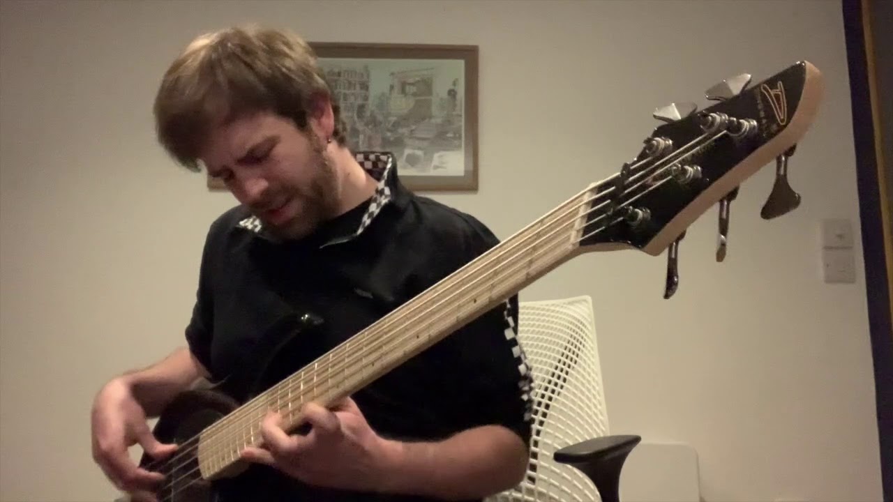 George Baldwin playing Dingwall NG - YouTube