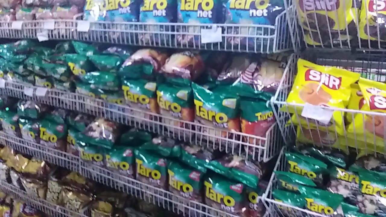 Contoh pajangan SNACK yang bagus di warung klontong - YouTube