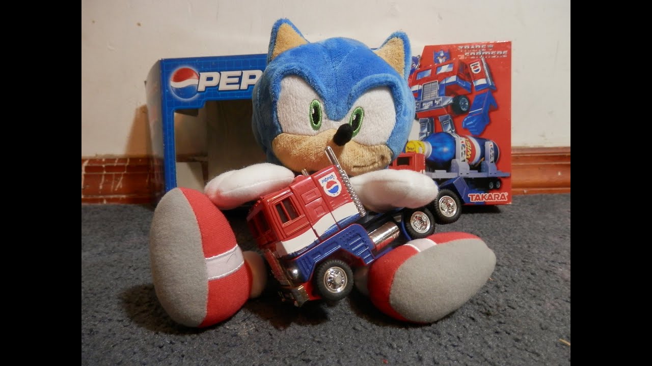 TDS Reviews G1 Pepsi Optimus Prime (Takara Version) - YouTube
