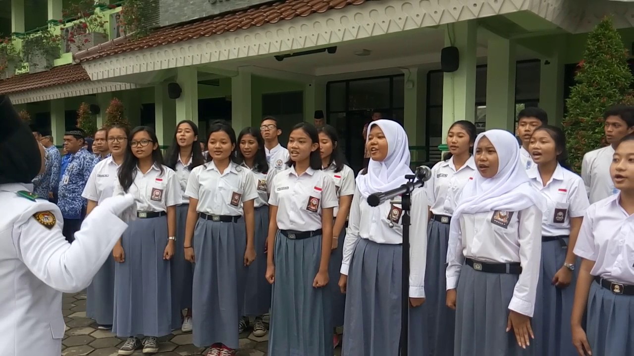 SMAN 74 JAKARTA : SEPASANG MATA BOLA OLEH PADUS 74 - YouTube