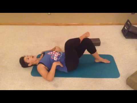 Hip Crossover Stretch - YouTube