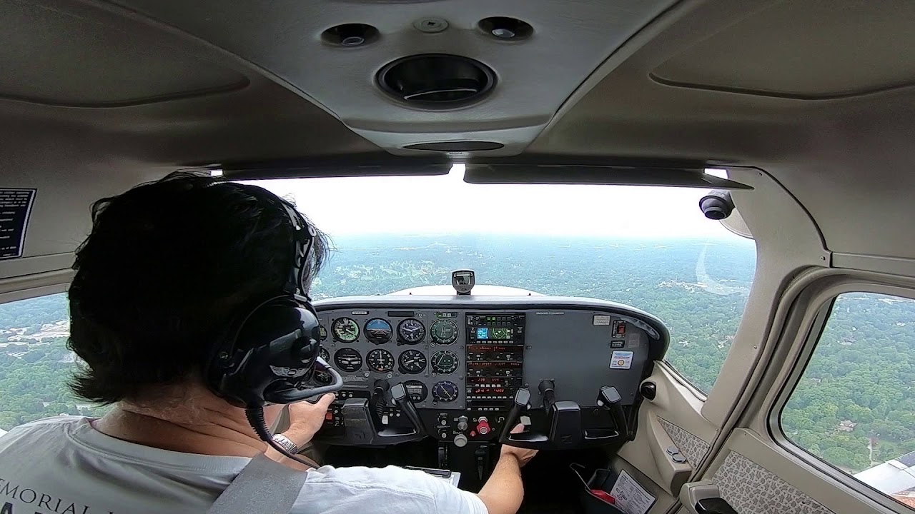 Class D Ground and Air Traffic Radio Communications - YouTube