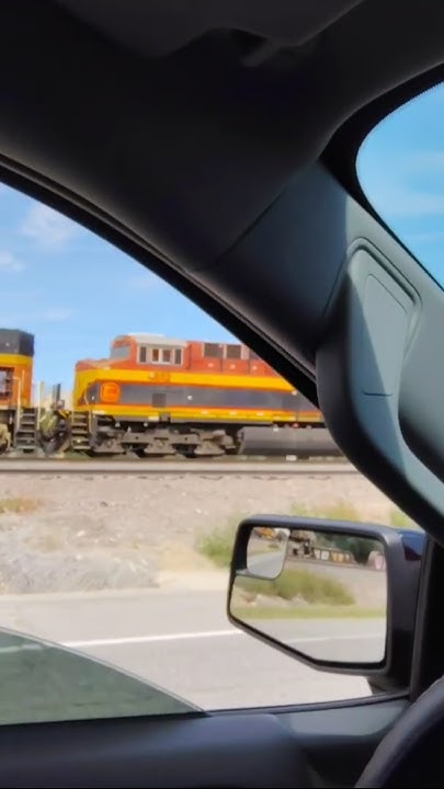 Caught KCS 4852 or 852 I believe, but caught it in a BNSF #bnsftrains #railways #bnsf #kcs - YouTube