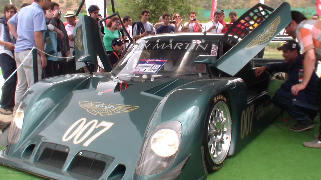 Aston Martín 007 daytona prototype start up - YouTube