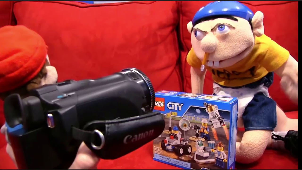 Jeffy Eats Legos - YouTube