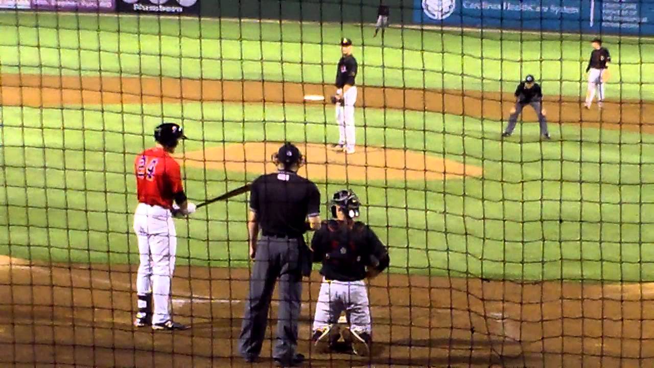 Delmarva RHP Luc Rennie vs. Kannapolis CF Jacob Morris, 5.16.14 - YouTube