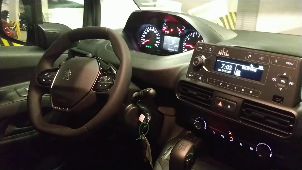Peugeot Partner Maxi Pack color Gris - YouTube