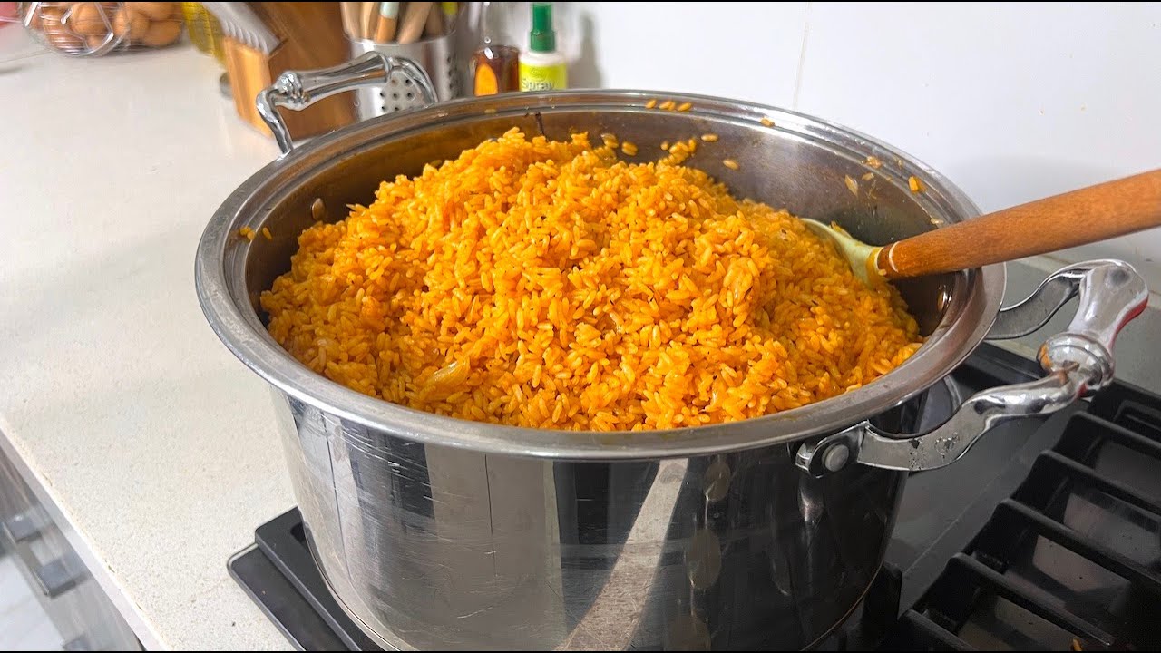 HOW TO MAKE THE PERFECT JOLLOF RICE - YouTube