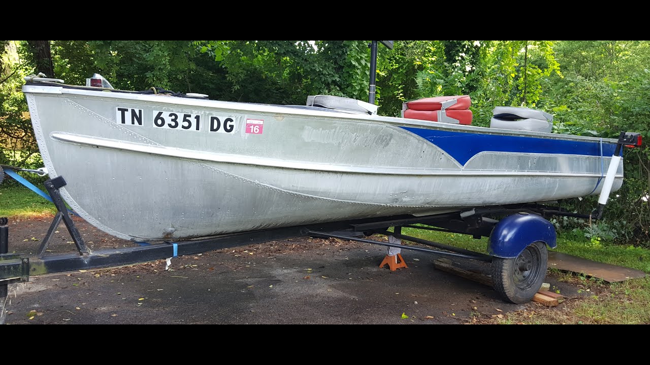 1950's Cadillac Boat Renovation! Part 1 - YouTube