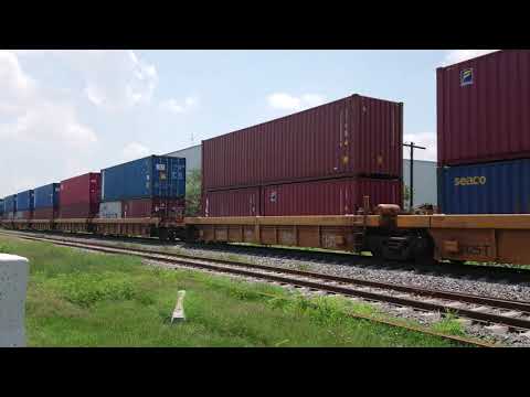 INTERMODAL FERROMEX, VILLAGRAN, GUANAJUATO - YouTube