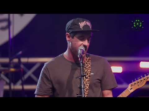 Leex - Give you the boots - Live @LEMANSCELTIKFEST