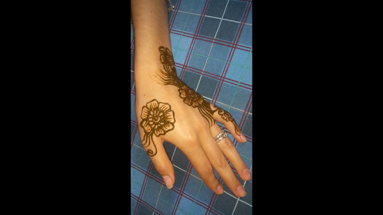 نقشة سهلة وبسيطة بمناسبة العيد na9ch henna sahel o bsit - YouTube