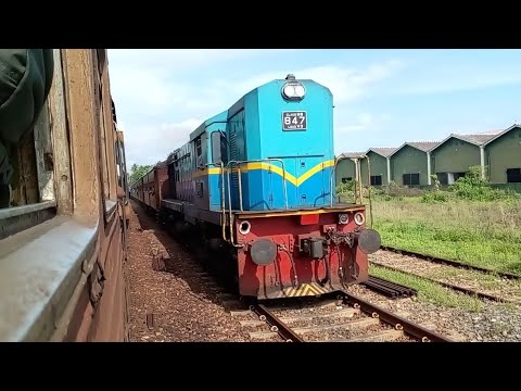 Sri Lanka Railway M8 847 Siyane Kumari Train Passing Bussa Railway Station - YouTube