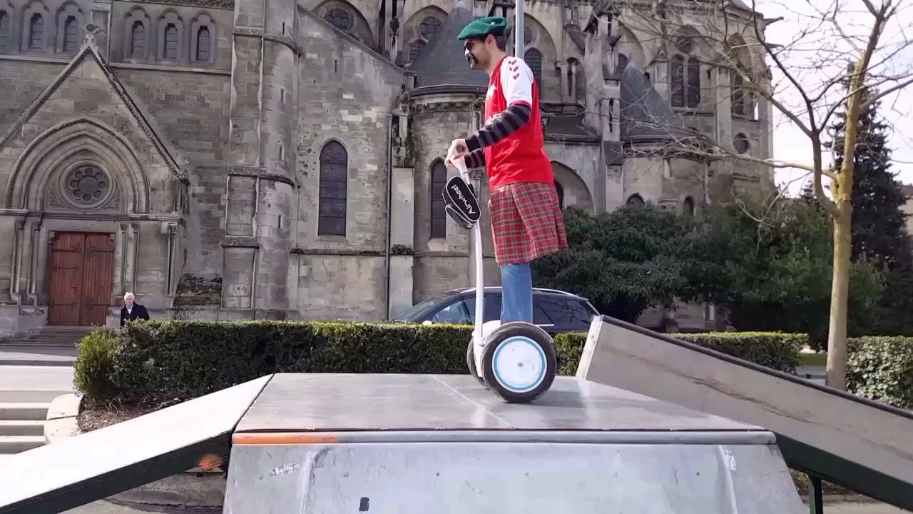 Segway ( Gyropode airwheel ) epernay skate-park - YouTube