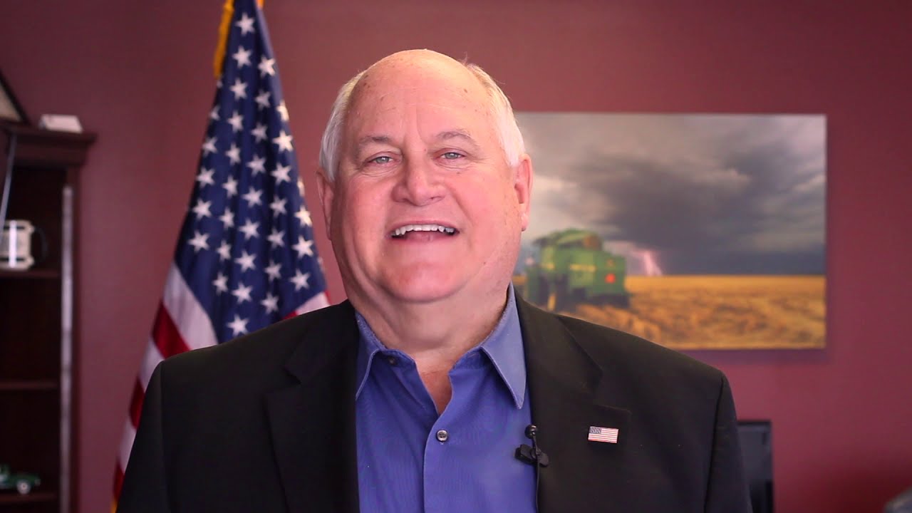 Rep. Ron Estes' Veterans Day 2020 Message - YouTube