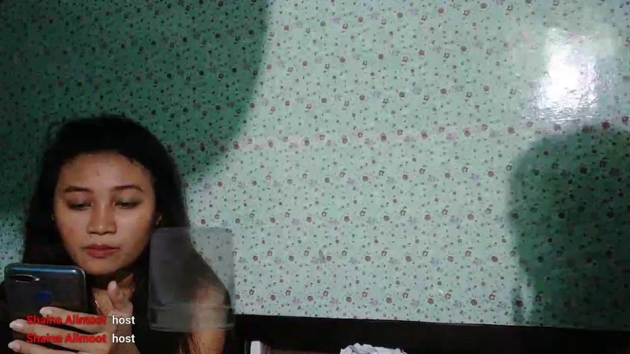 Lily yan-yan Live Stream - YouTube