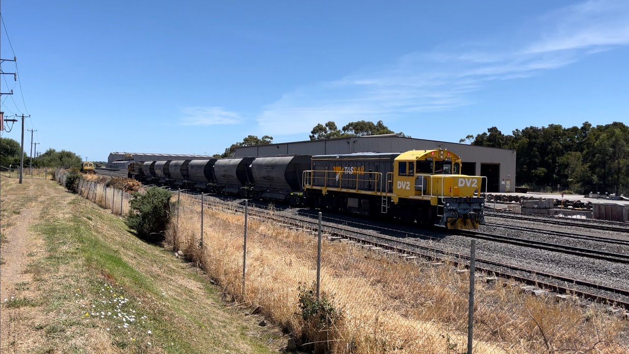 TasRail DV2 TR15 remote testing with 6 cement wagons in East Tamar Yard ...