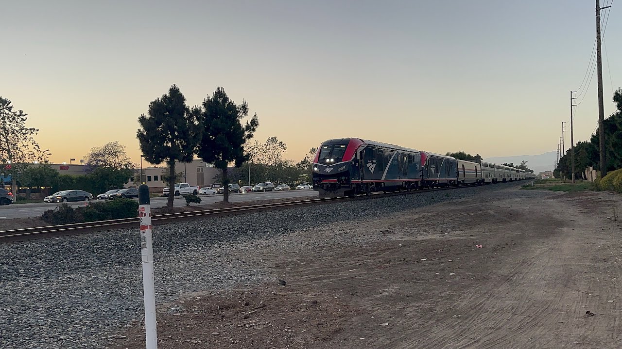 Amtrak 11 Coast StarLight (W comets and NPCU dead heading) - YouTube