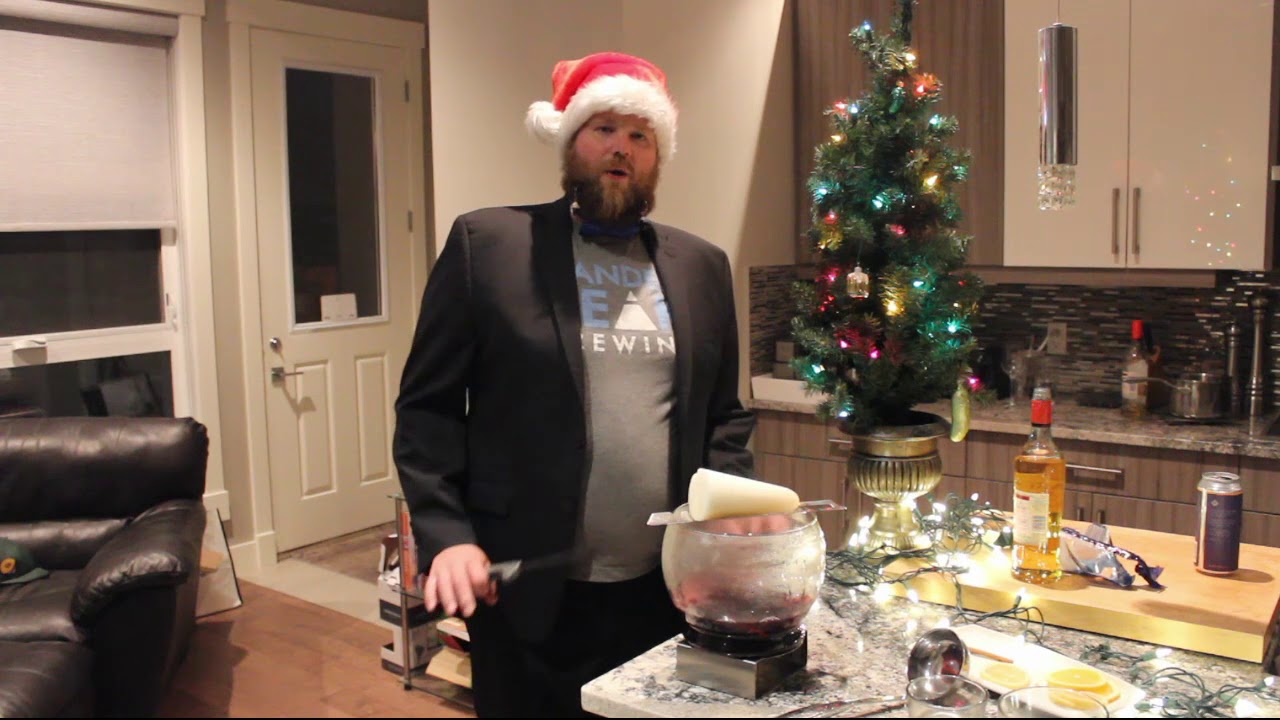 Classic German Fire Punch (Feuerzangenbowle) - YouTube