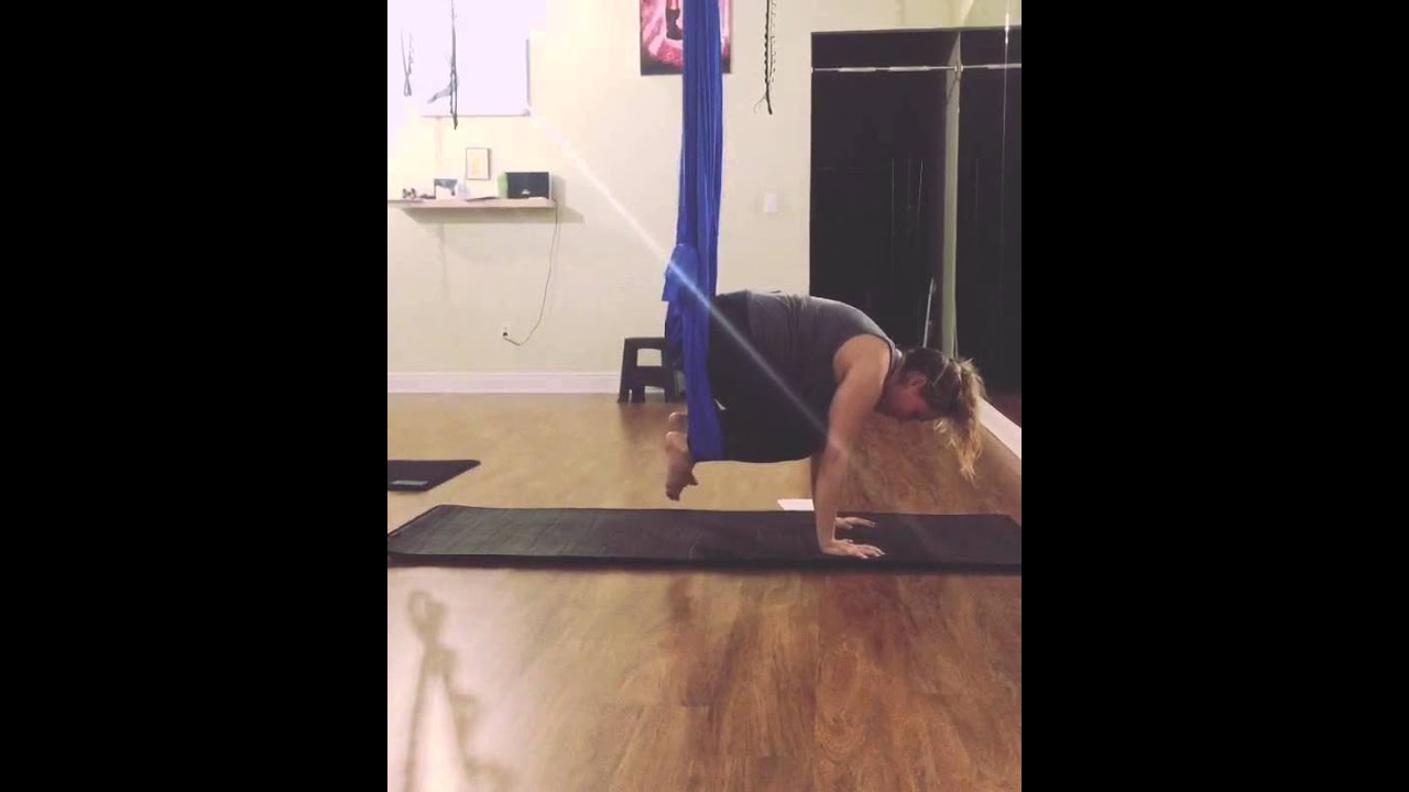 Running planks aerial yoga - YouTube