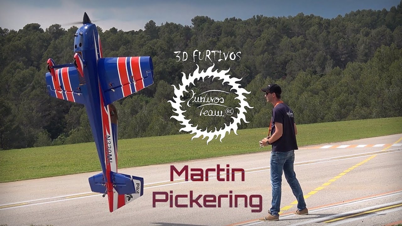 Furtivos 2018 - Martin Pickering, radical aerobatic flight demo - HD ...