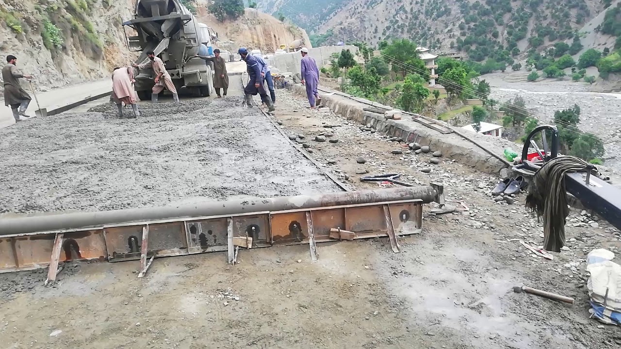 Civil engineering site work lean concrete for road JPCP - YouTube