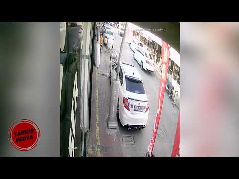 Tarsus'ta alkollü sürücü duran arabaya vurdu