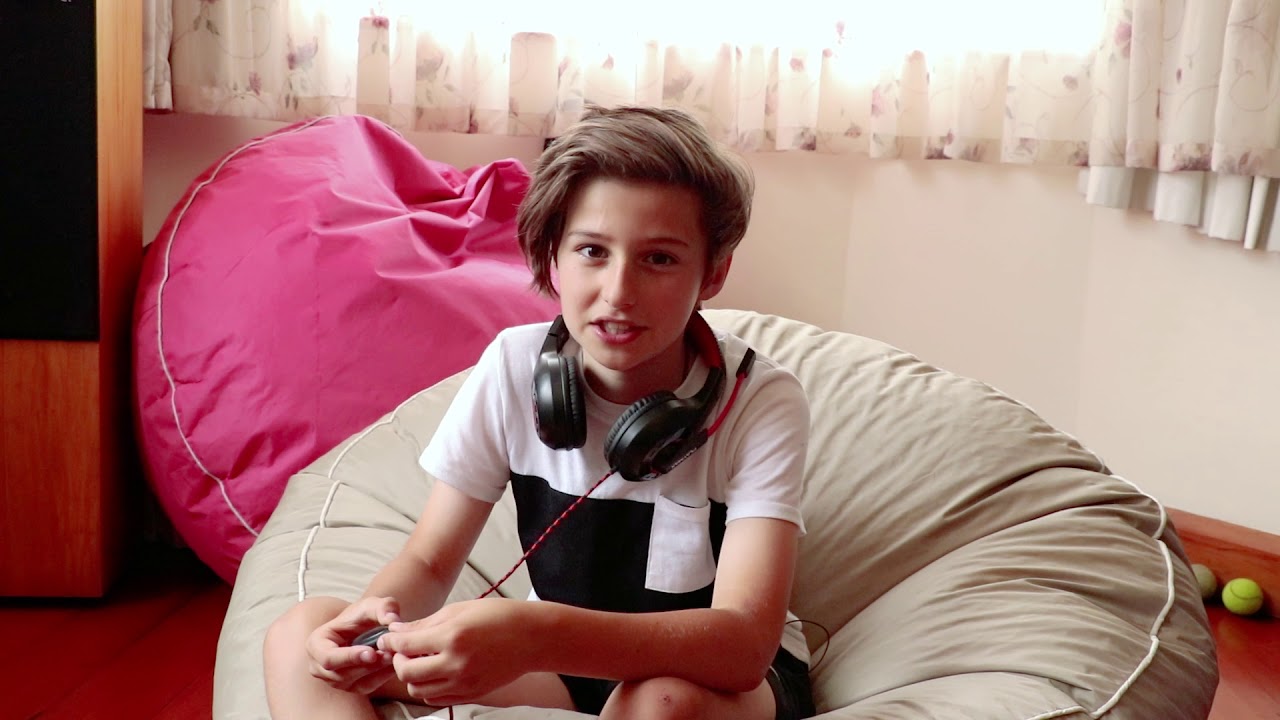 Kids Share Their Favourite Holiday Activities YouTube kids-share-their-favourite-holiday-activities-youtube