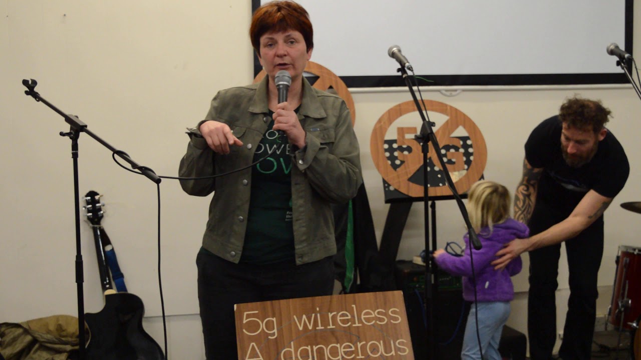 Tanja Rebel - Speech On 5g Isle of Wight Global Protest Day - YouTube