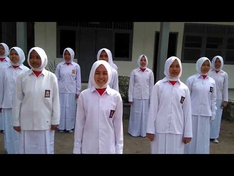 Dokumentasi Upacara Memperingati Kemerdekaan NKRI Ke 72 - Pon-Pes Al-Ma'unah Kepuh