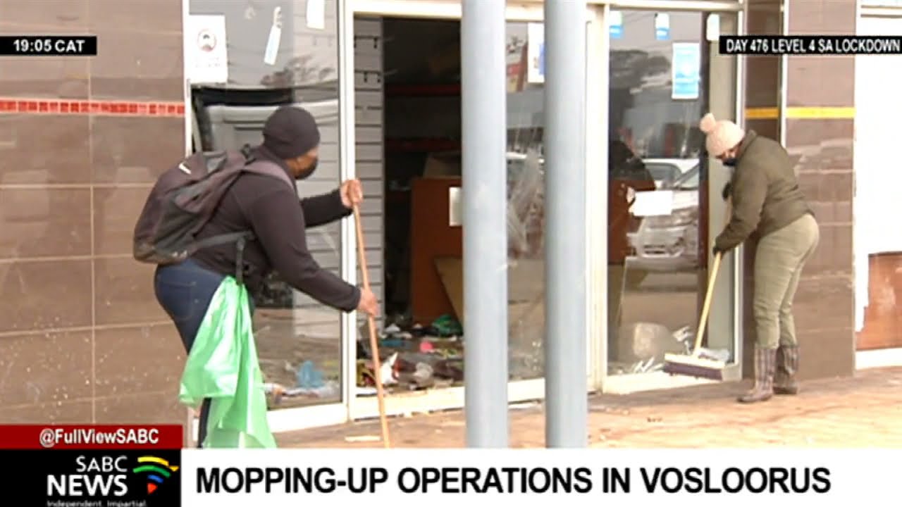 Mop-up operations under way in Vosloorus - YouTube