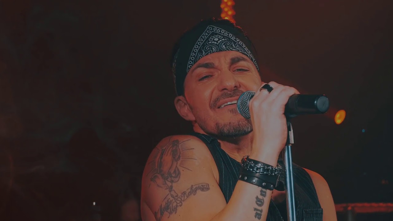 Rebel Effect - Groupe rock | PPS CANADA Agence d'artistes - YouTube