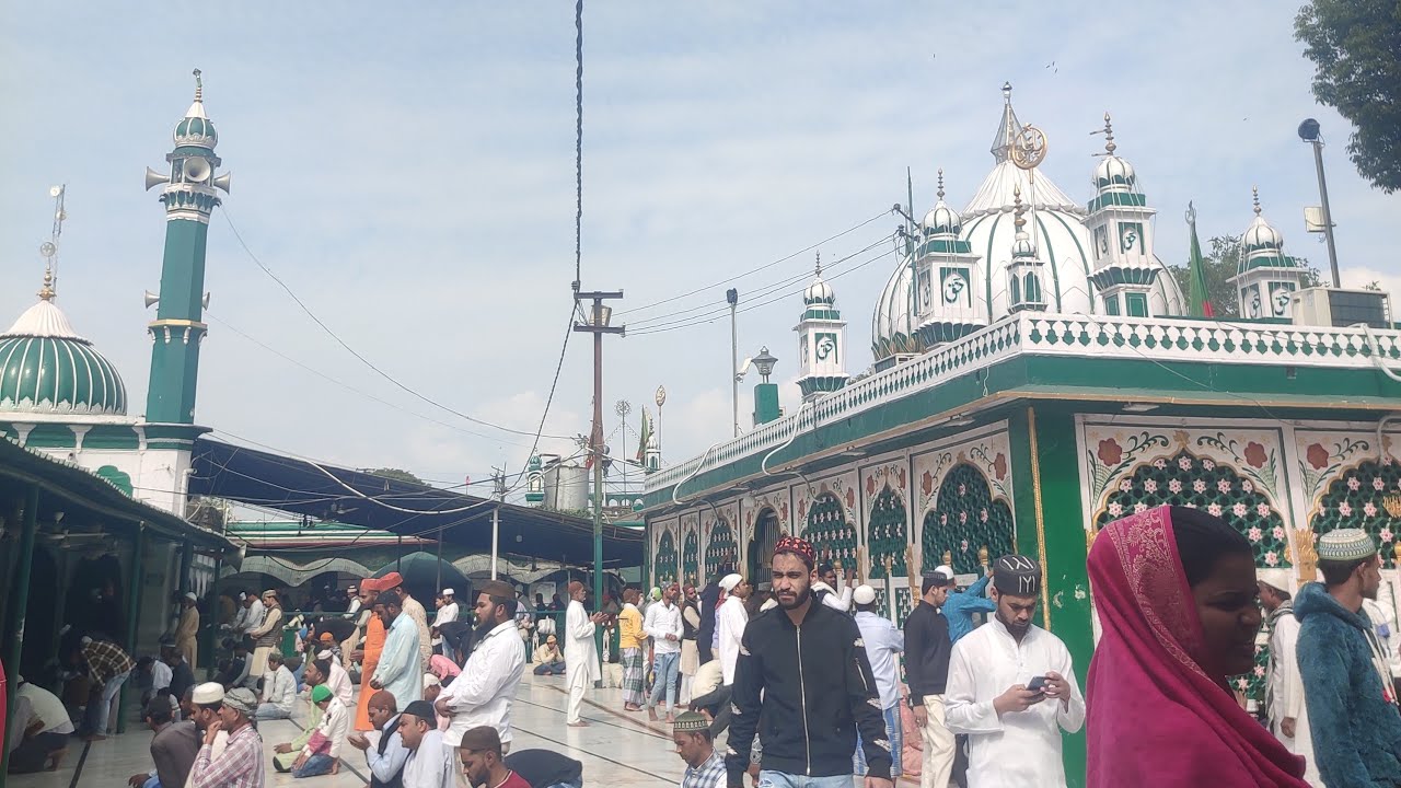 Abbas Ali sabri is live dargah sabir pak piran kaliyar Sharif #786💚🤲 - YouTube